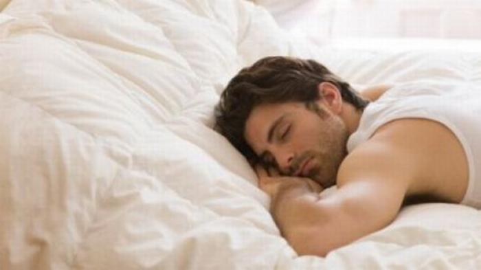 Bahaya Tidur Tengkurap, dari Masalah Pernapasan, Leher Kaku Hingga ...