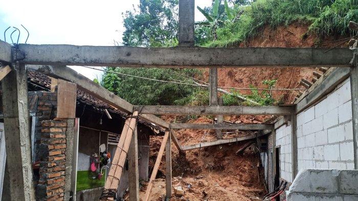 Cerita Warga Lihat Detik-detik Tebing Setinggi 15 Meter Longsor Menimpa Rumah Korban di ...