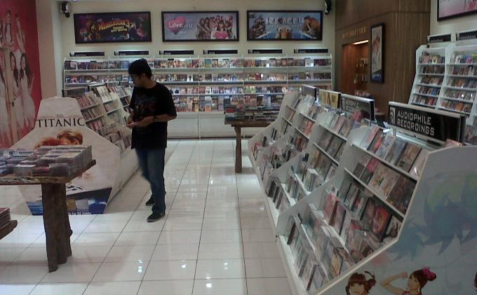 Tren Penjualan CD Lokal Turun Sampai 50 Persen - Tribunjogja.com