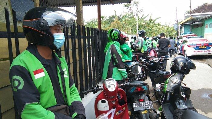 Masih Pandemi, Tradisi Sebar Apem Yaa Qowiyyu Jatinom Klaten Libatkan ...