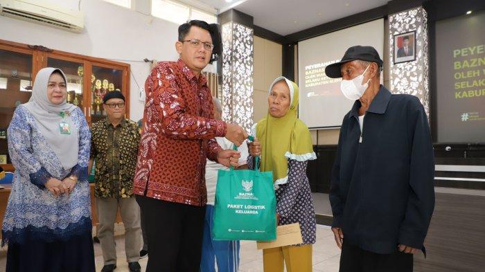 Pemkab Sleman Berikan Sejumlah Bantuan untuk Lansia dan Masyarakat ...