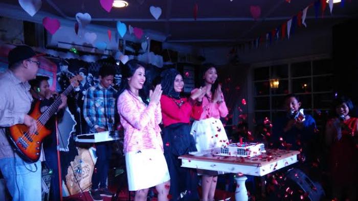 Tickles Cafe Rayakan Ulang Tahun Pertama - Tribunjogja.com