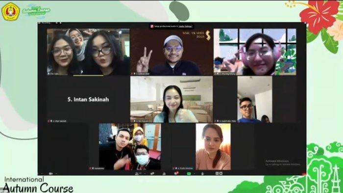 Autumn Course FISIP UPNVY Kenalkan Budaya Indonesia ke Mahasiswa ...