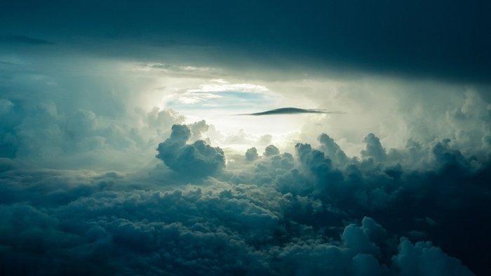 3 Arti Mimpi Tentang Awan, Gambarkan Kondisi Anda Saat Ini ...