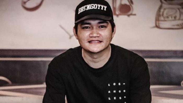 Trending Youtube, Ini Lirik Lagu dan Chord 'Semua Demi Kamu' yang ...