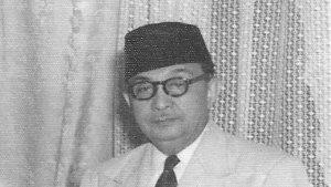 Puisi Pantun Pulau Pandan Marah Roesli: Pulau Pandan jauh di tengah di ...