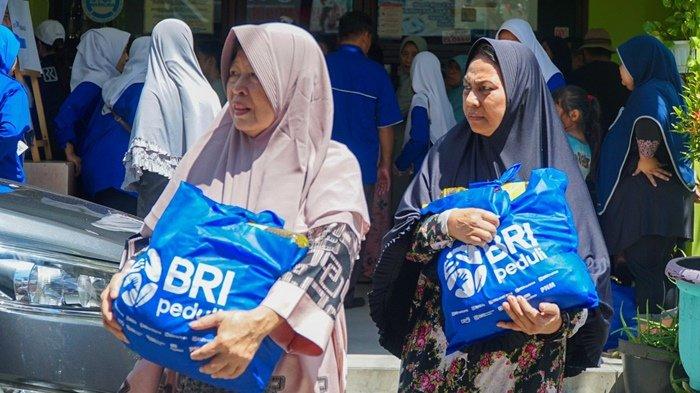 BRI Salurkan 128.000 Paket Sembako di Seluruh Negeri, Momen Berbagi Kebahagiaan di Ramadhan 1445 ...