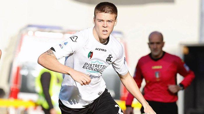 Siapa Emil Holm? Fullback Muda yang jadi Rebutan di Liga Italia, Inter ...
