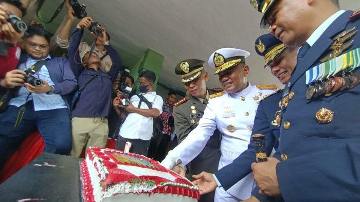 Momen HUT ke-77 TNI, Usung Tema TNI Adalah Kita, Begini Maknanya - Tribunkaltara.com