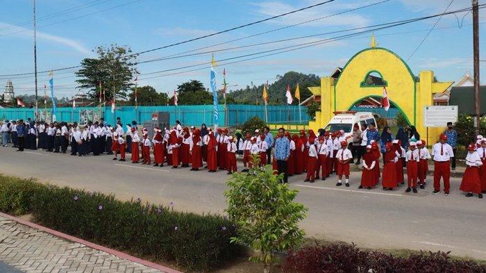Kenang Upacara Bendera Pertama 17 Agustus 1949, HUT RI Digelar di Taman ...