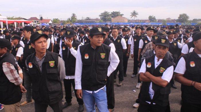 Ribuan Petugas Pengamanan TPS di Samarinda Minta Suplemen, Apel Siaga ...