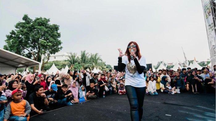 Besok di Taman Berkampung, Pia Eks Vokalis Band Utopia Ramaikan ...