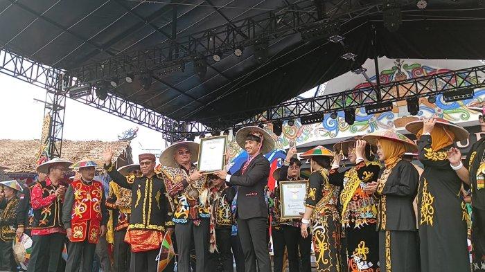 Irau Malinau 2023 Pecahkan Rekor MURI Parade Saung Terbanyak, Catat ...