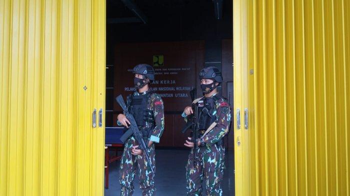 Dijaga Brimob Bersenjata Lengkap, Ditreskrimsus Polda Kaltara Sambangi ...