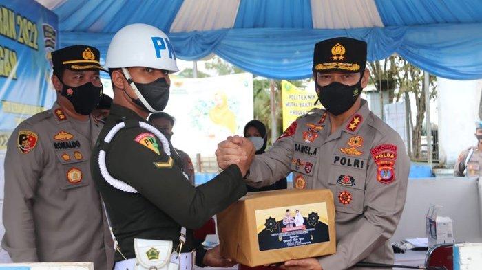 Jelang Lebaran 2022, Kapolda Kaltara Irjen Pol Daniel Adityajaya Pantau Sejumlah Posko ...