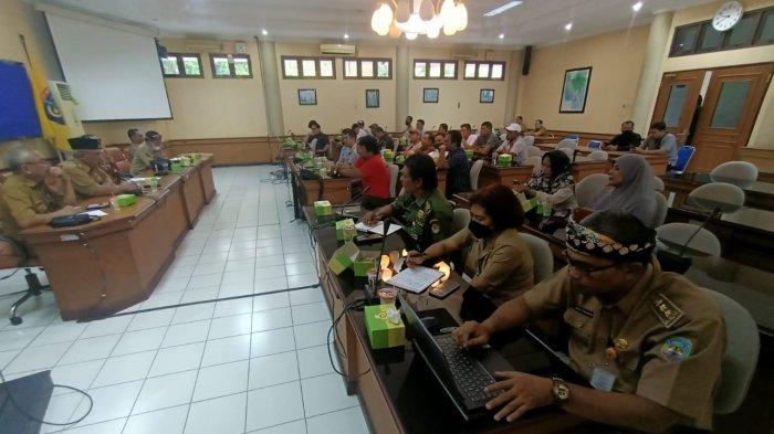 BREAKING NEWS Puluhan Pengusaha Kayu di Tarakan Keluhkan Kelangkaan ...