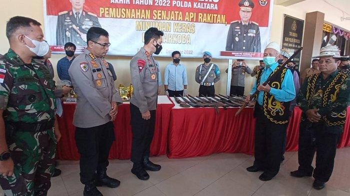 Polda Kaltara Musnahkan 27 Senjata Api Rakitan Hasil Penyerahan ...