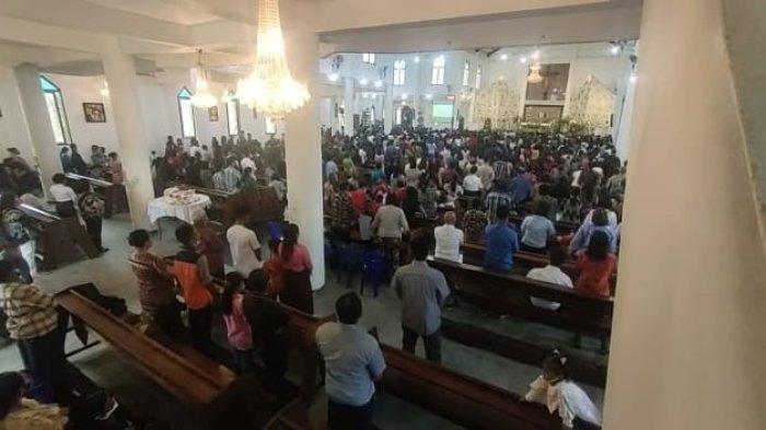 Makna Natal Ikuti Tema Nasional, Ribuan Jemaat Padati Gereja Katolik ...