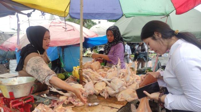 Sepekan 2024, Harga Daging Ayam Potong Melambung Tinggi di Palangkaraya Capai Rp 50.000 per Kg ...