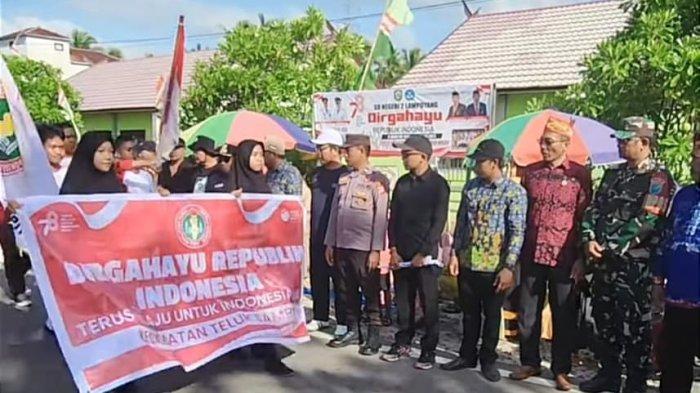 Meriahkan HUT ke-78 Republik Indonesia, Kecamatan Teluk Sampit Kali Pertama Gelar Pawai Karnaval ...