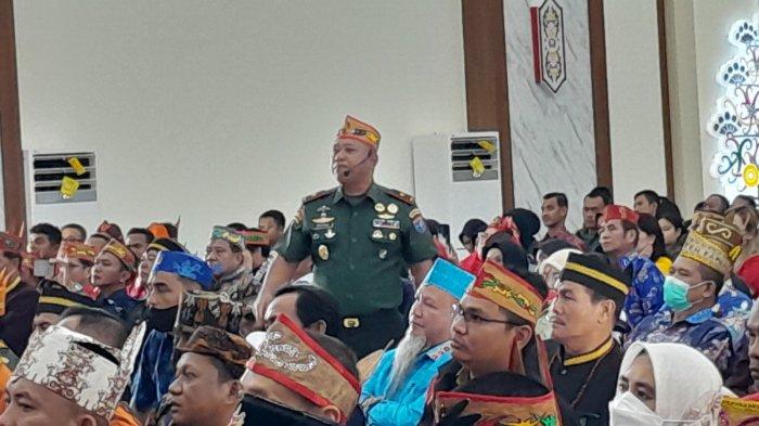 Gelar Hasupa Hasundau, Danrem 102 Panju Panjung Bagikan Buku Rawat ...