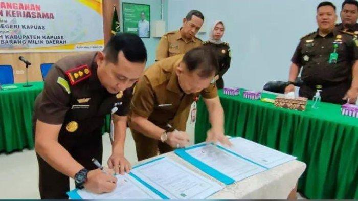 Pemkab Kapuas dan Kejari Kembali Jalin MoU Perkuat Pengamanan dan Pengelolaan Aset Milik Daerah ...