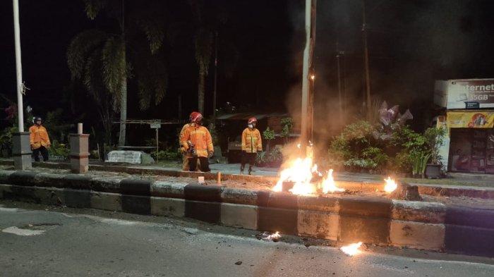 Pengedara Melintas Panik, PJU Jalan Tjilik Riwut Sampit Kalteng ...