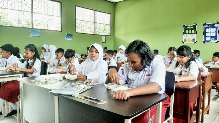 Program Makan Bergizi Gratis Dilaksanakan di Kalteng, 16 Sekolah di Palangka Raya dari TK hingga ...