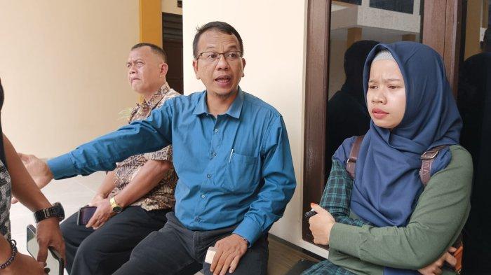 Istri Tersangka Haryono Sebut Suami Alami Trauma Berat, Yuliani: Kadang Tertawa Menangis Tanpa ...