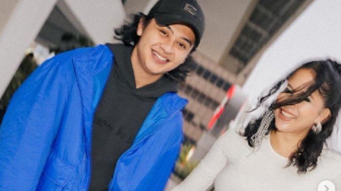 Kemesraan Bastian Steel dan Shitha Jadi Sorotan, Style Adik Putri ...