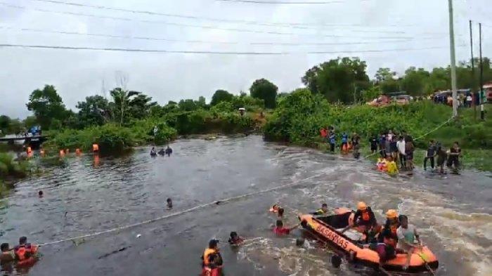 BREAKING NEWS, Seorang Pria Tenggelam di Drainase Jalan Adonis Samad Sekitar Bandara Tjilik ...