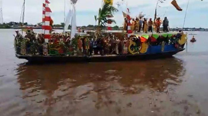 Beda Makna Laluhan Dulu dan Sekarang, Tradisi Pengantar Tiwah Khas ...