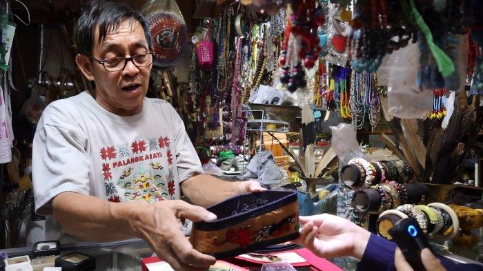 Toko Wisma Pusaka Jual Lawung dan Sumping Ikat Kepala Suku Dayak ...