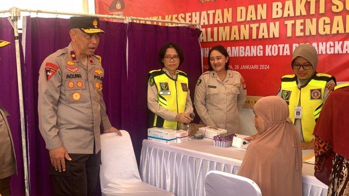 Polda Kalteng Gelar Baksos di Pelabuhan Rambang Ponton, Ada Pemeriksaan ...