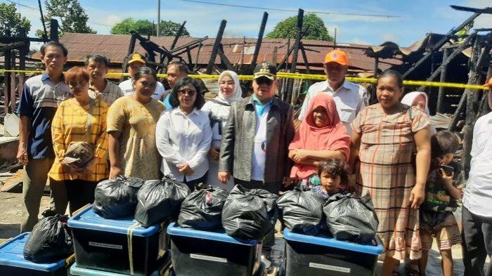 Kunjungi Korban Kebakaran di Jalan Biak Sampit, Bupati Kotim Beri ...
