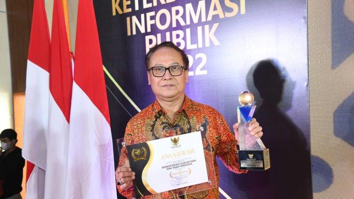 Kemenkumham Masuk 3 Terbaik Badan Publik Informatif Kategori Kementerian - Tribunkalteng.com