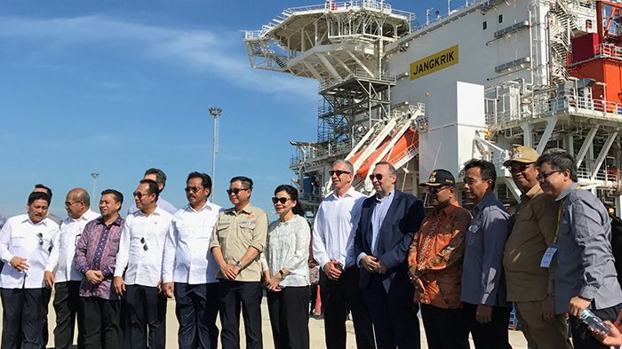Jonan Resmikan Kapal Floating Processing Unit Terbesar di Indonesia ...