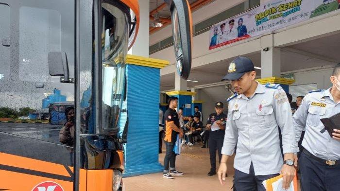 Jelang Lebaran 2024, Bus Penumpang di Terminal WA Gara Palangkaraya Dilakukan Ramp Check ...