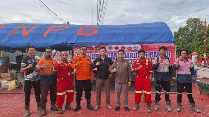 Tinjau Posko Banjir dan Dapur Umum, Pj Bupati Mura Pastikan Bantuan Logistik Segera Diterima ...