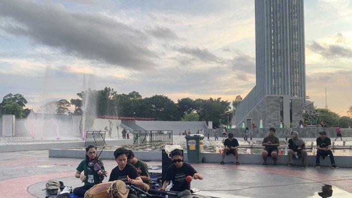 Pertunjukan di Bundaran Besar Palangka Raya Kalteng, Ada Musik Panting ...