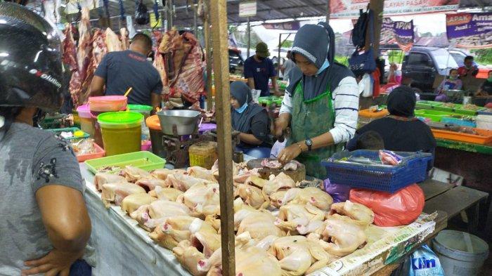 Penjualan Daging Ayam Broiler di Pasar Tradisional Palangkaraya Turun ...