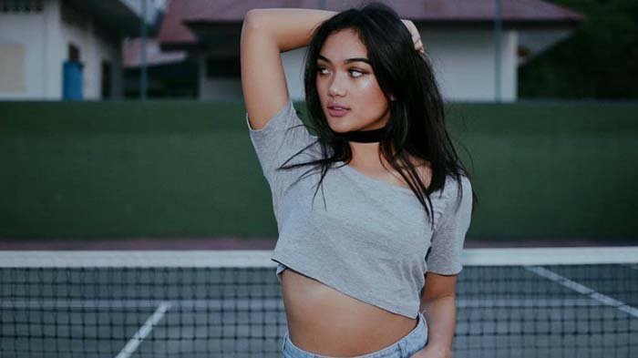 Penampilan Seksi Marion Jola Saat Mengecat Rumah Langsung Bikin Netizen Salfok - Tribunkalteng.com