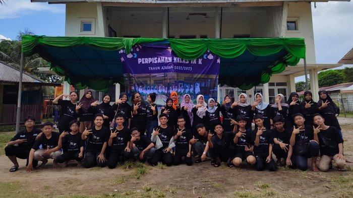 Lulus 100 Persen, Perpisahan Meriah Digelar Kelas IX K SMPN 3 Balikpapan di Pantai Kilang ...