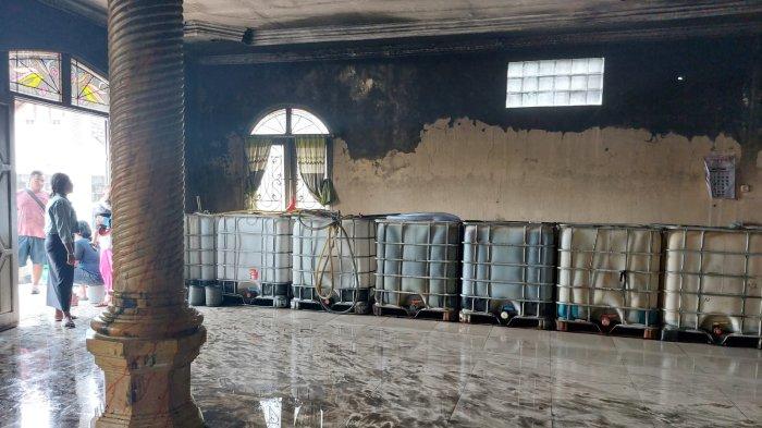 Kantor Ekspedisi di Samarinda Terbakar, Ada Banyak Tandon Isi BBM Solar ...