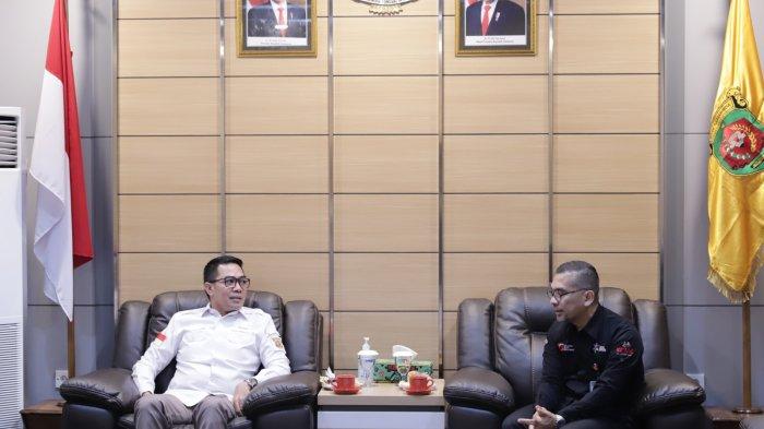 Wali Kota Samarinda Andi Harun Terima Audiensi OJK - Tribunkaltim.co