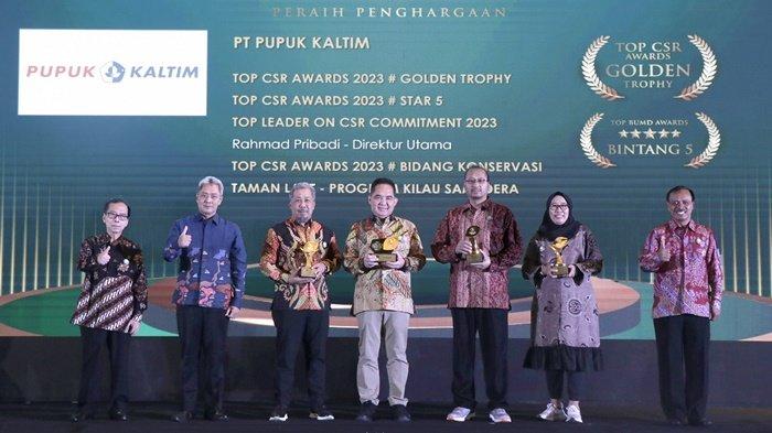 Terbaik 3 Tahun Berturut, Pupuk Kaltim Raih Golden Trophy TOP CSR ...