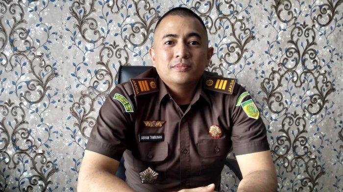 Profil Kasi Pidsus Kejari PPU Abraham Nami Putra Tambunan, Kerap ...