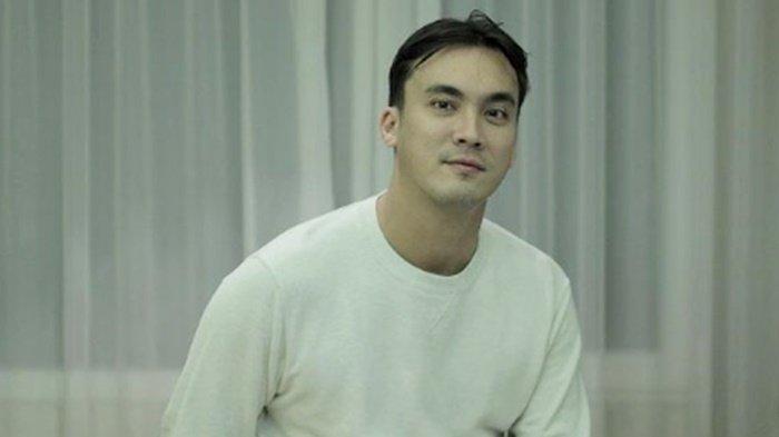 Bikin Tato Baru untuk Tutupi Gambar Wajah Syahnaz, Rendy Kjaernett ...