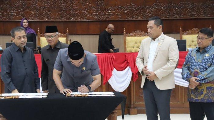DPRD Kaltim dan Pemprov Sepakat Perubahan KUA-PPAS APBD 2023 dan KUA-PPAS 2024 - Tribunkaltim.co