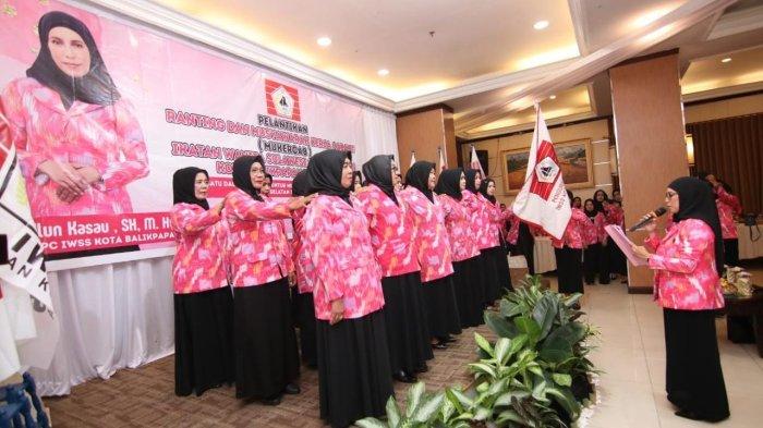 Ketua IWSS Kota Balikpapan Resmi Lantik 6 Ranting, Dorong Perempuan ...